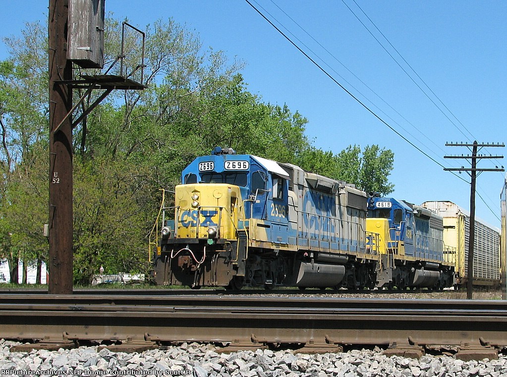 CSX 2696 H795